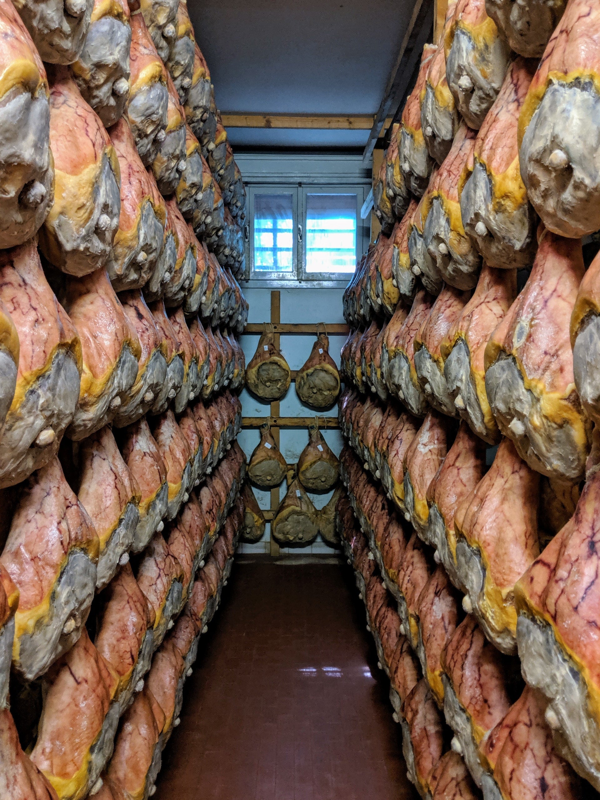Discover the Exquisite Delights of Italian Parma Ham – Limoncello